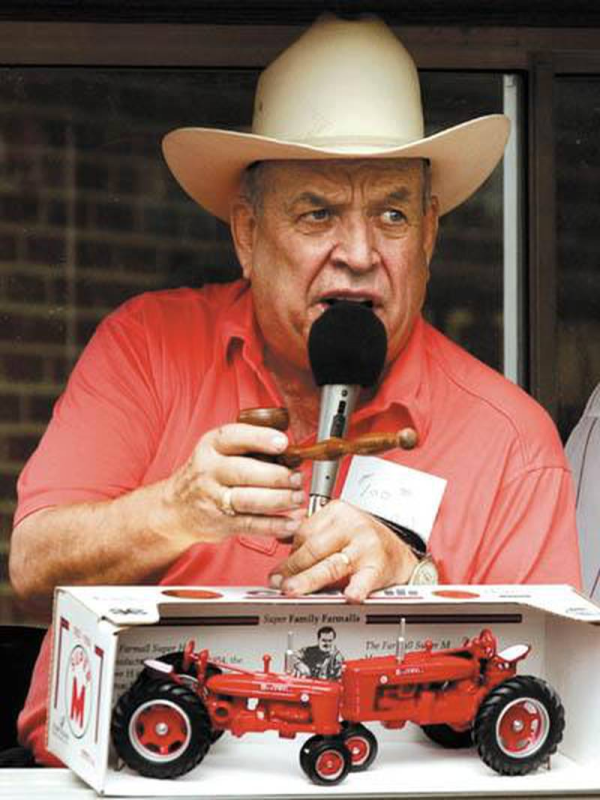 John Almburg - Reppert Auction School